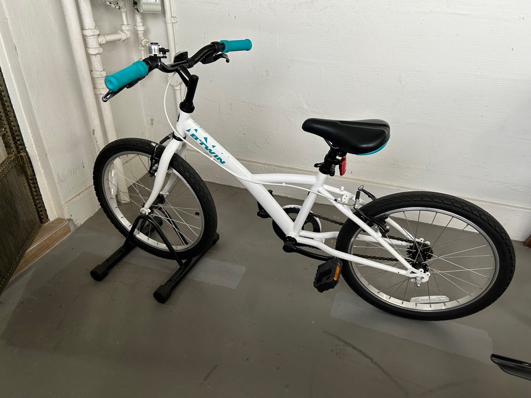 Decathlon BTWIN Hybrid Bike 100 ORIG 6-8 White, Sports Equipment, Bicycles & Parts, Bicycles on ...