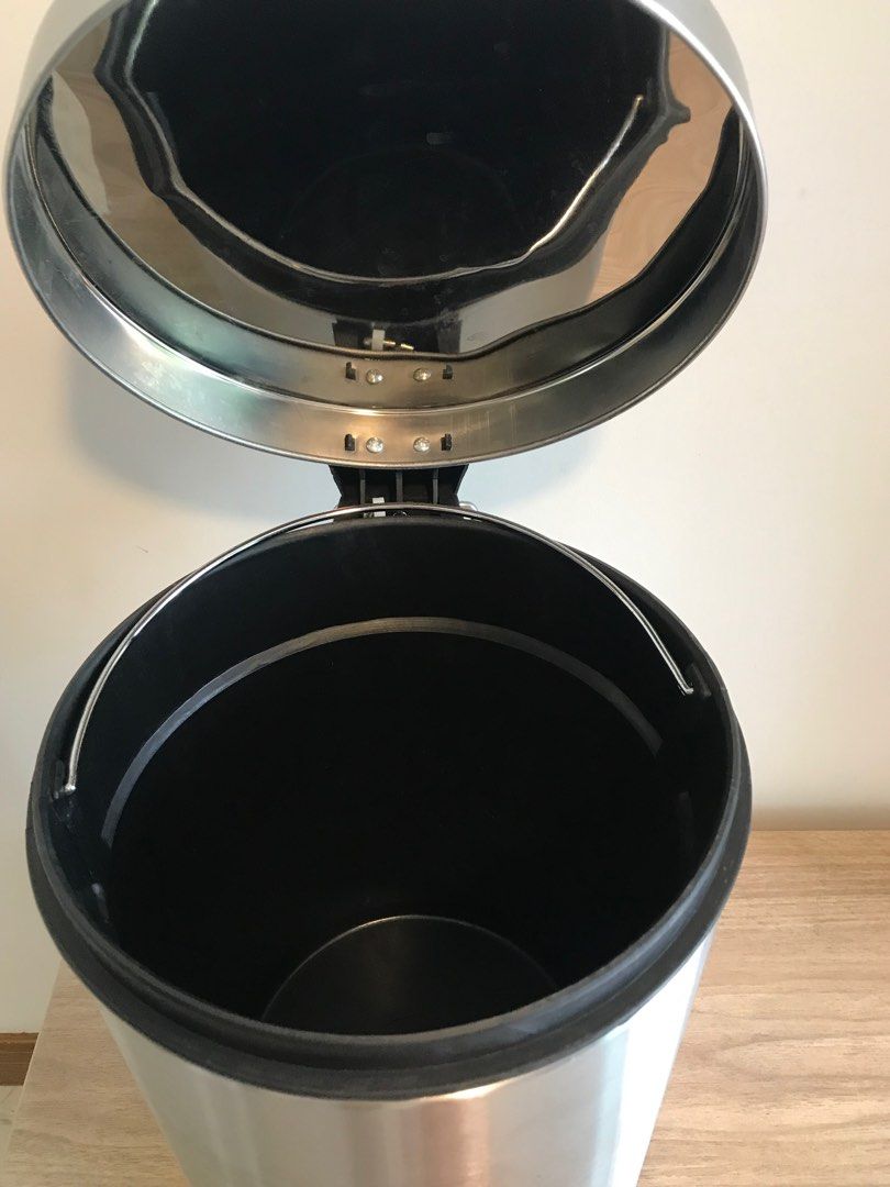 Dustbin with soft closing, Furniture & Home Living, Cleaning & Homecare ...