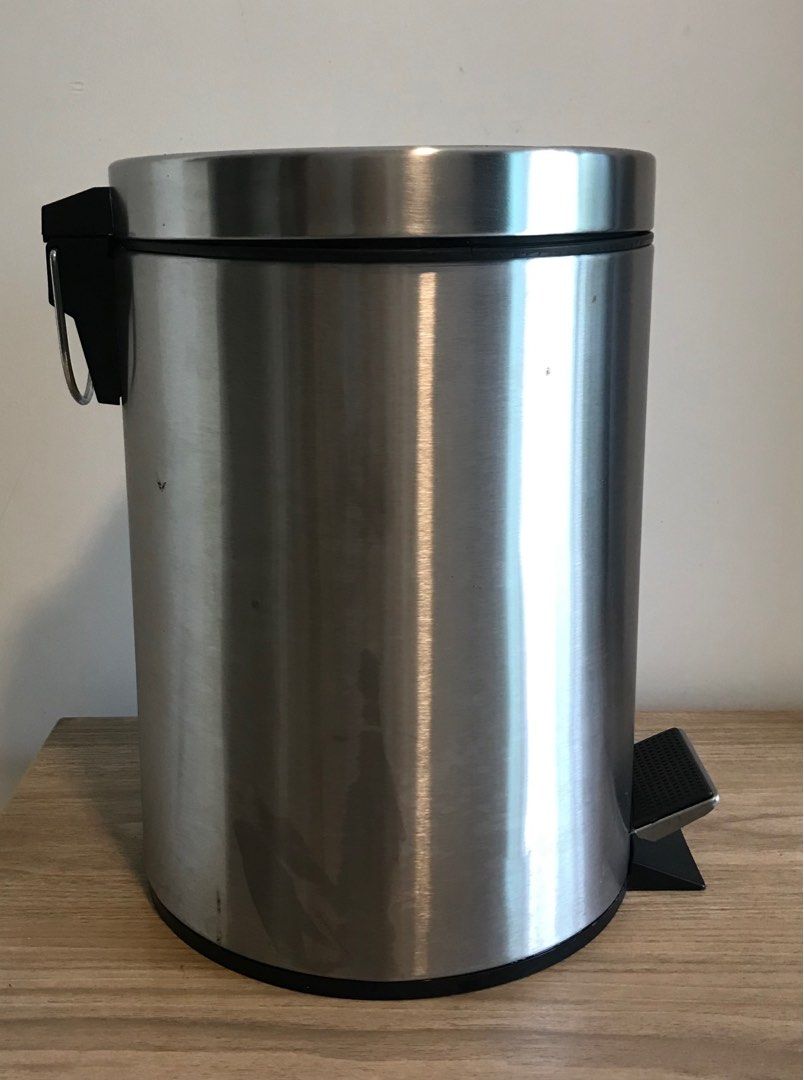 Dustbin with soft closing, Furniture & Home Living, Cleaning & Homecare ...