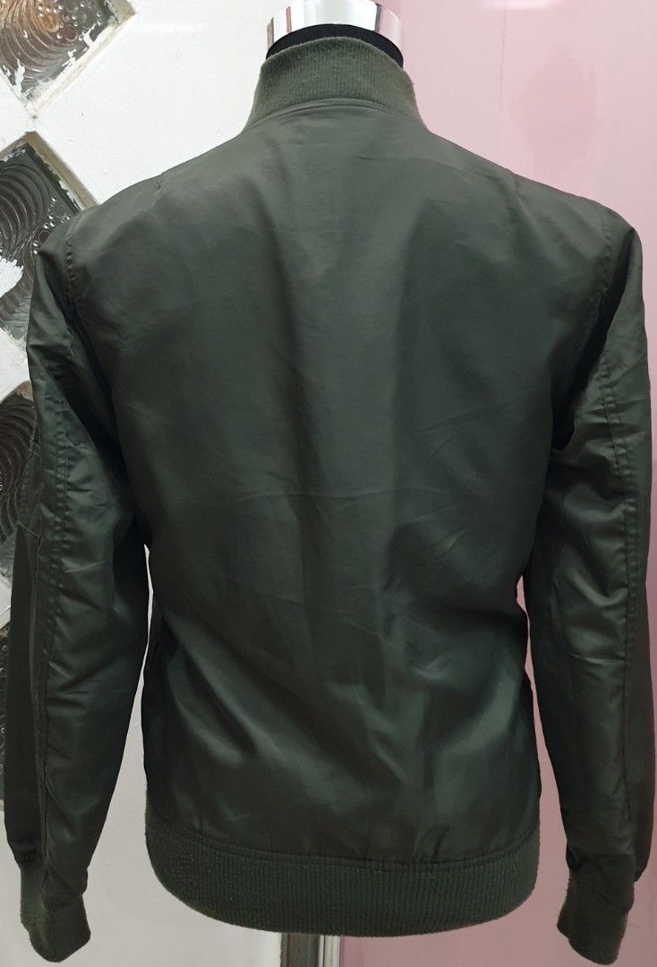 Flight jaket nylaus hijau army, Men's Fashion, Coats, Jackets and ...