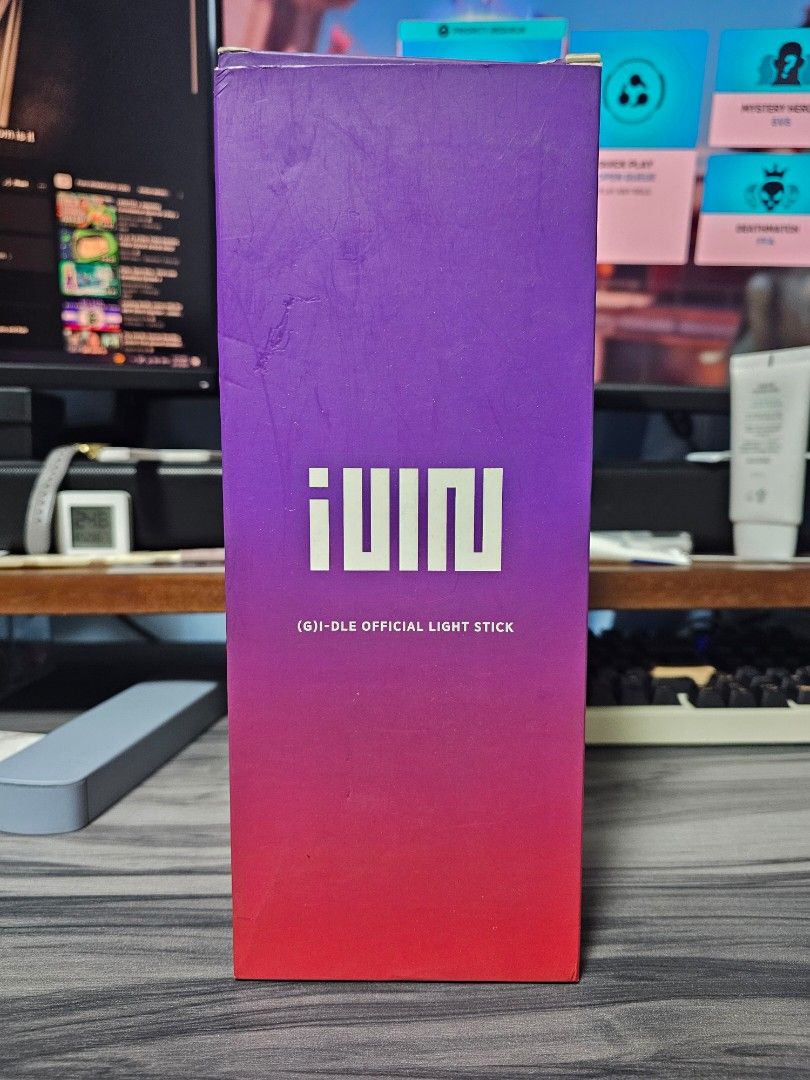 (G)-IDLE Official Light Stick w/ Minnie strap, Hobbies & Toys ...