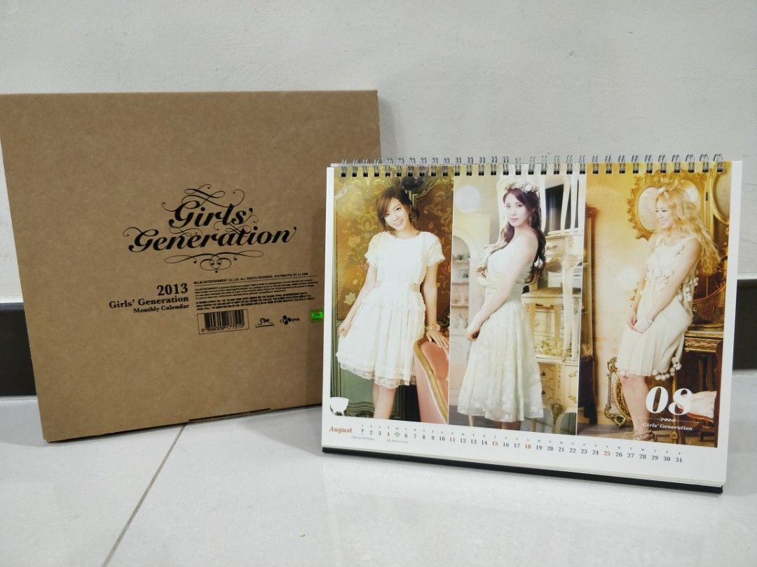 Girl's Generation Calendars and CD, Hobbies & Toys, Memorabilia & Collectibles, K-Wave on Carousell