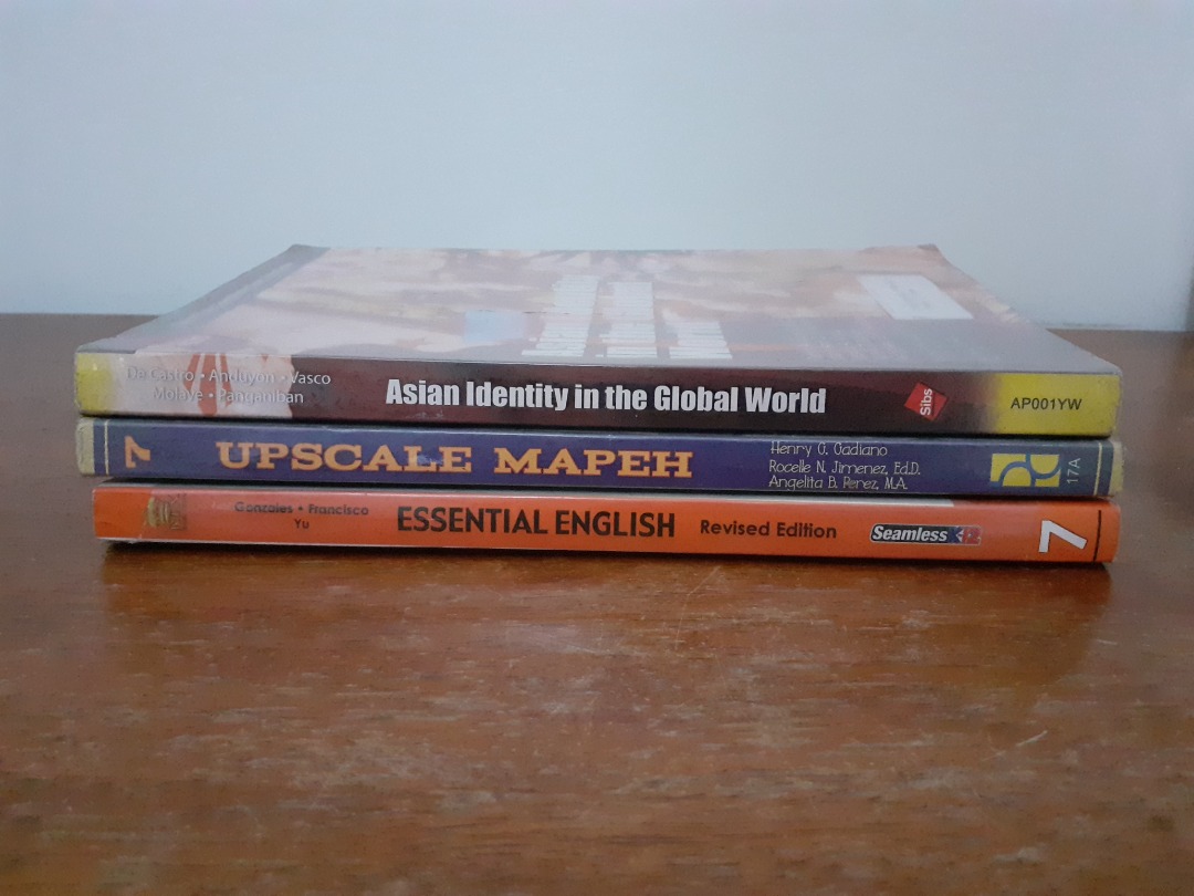 Grade 7 Books - Preloved, Hobbies & Toys, Books & Magazines, Textbooks on Carousell