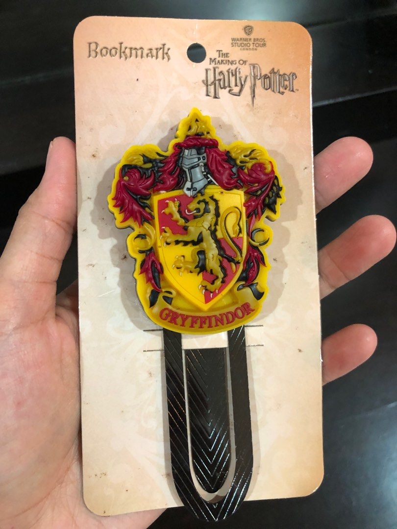 Harry Potter Gryffindor Crest PVC Bookmark, Hobbies & Toys ...