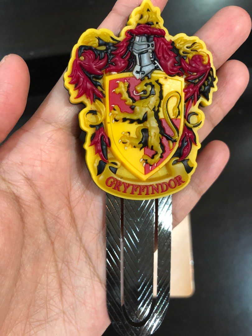 Harry Potter Gryffindor Crest PVC Bookmark, Hobbies & Toys ...