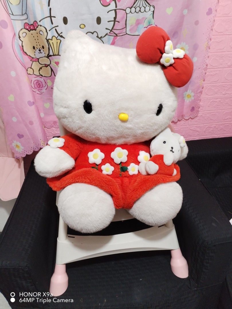 Hello kitty Big, Hobbies & Toys, Toys & Games on Carousell