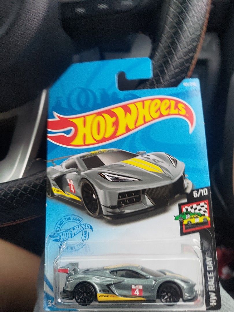 Hotwheels corvette c8.r hw race day, Hobbies & Toys, Toys & Games on ...