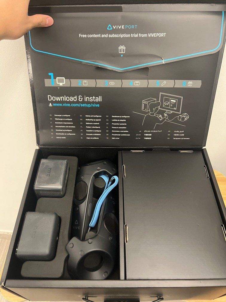 HTC Vive pre-owned and used, Video Gaming, Gaming Accessories, Virtual ...