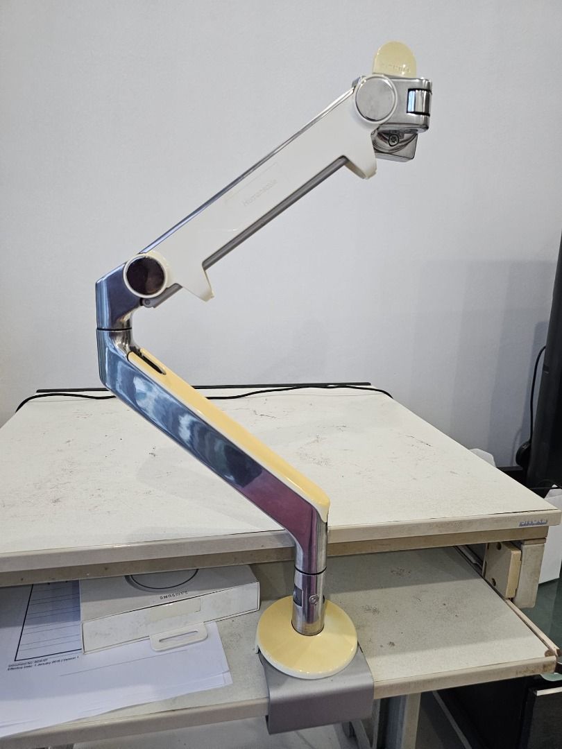 Humanscale M2 Adjustable Computer Monitor Arm, Computers & Tech, Parts ...