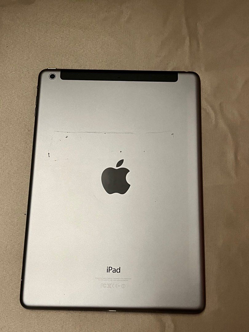 ipad air, Mobile Phones & Gadgets, Tablets, iPad on Carousell