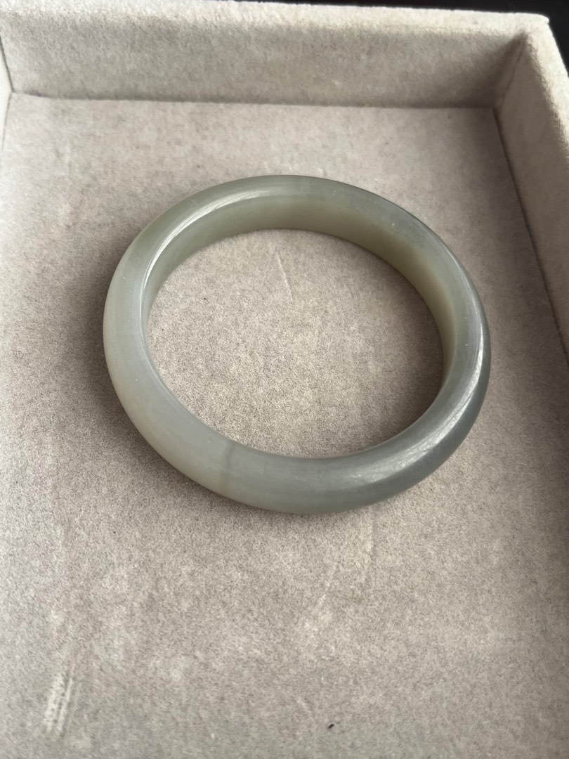 Jade Bangle, Women's Fashion, Jewelry & Organisers, Bracelets on Carousell