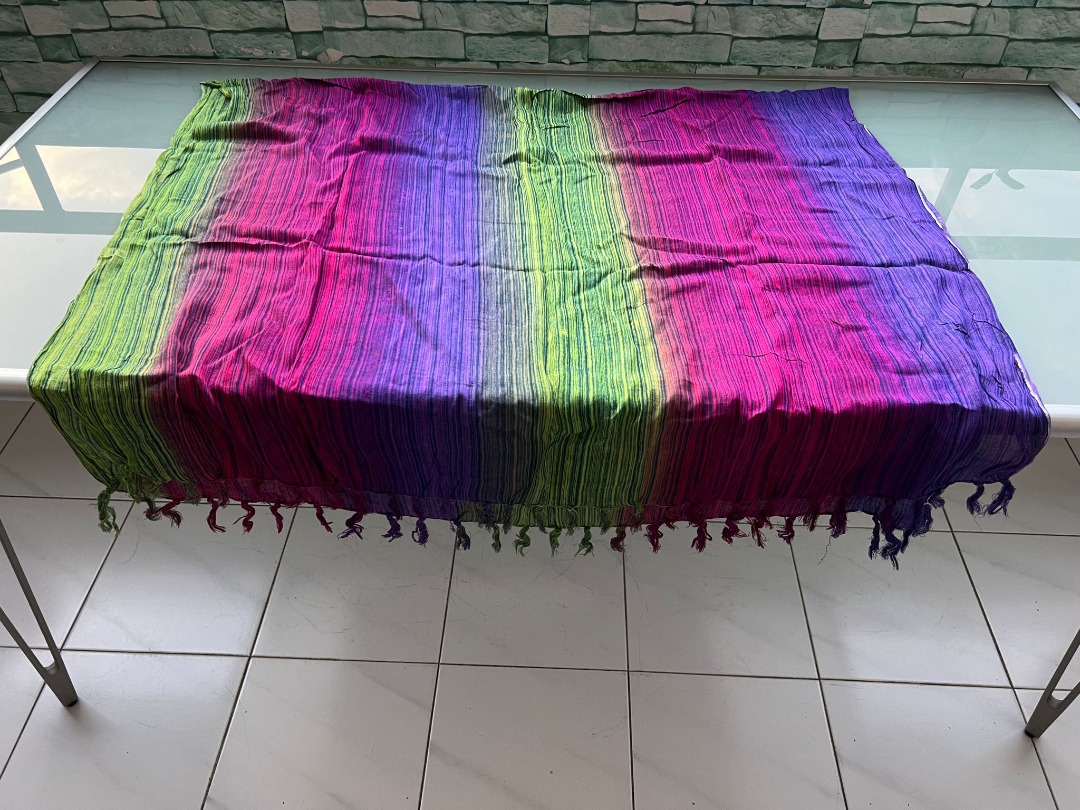 Large multi-coloured ethnic shawl with knotted fringe / tassels, Women ...