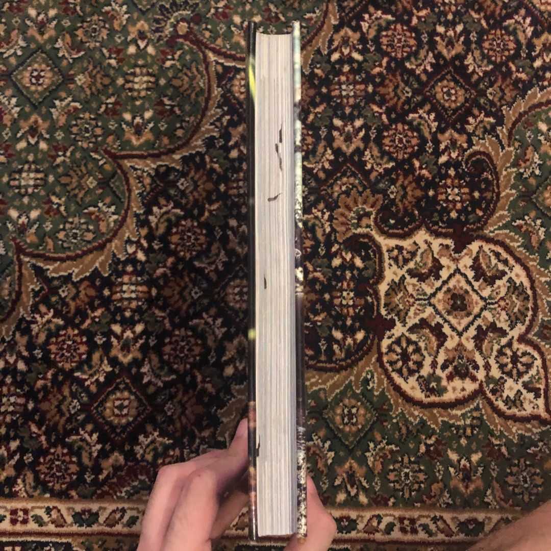 Life on Earth David Attenborough 1980 Book, Hobbies & Toys, Books ...