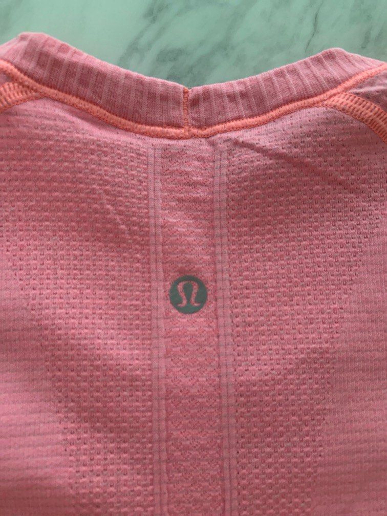 Lululemon top, Women's Fashion, Activewear on Carousell