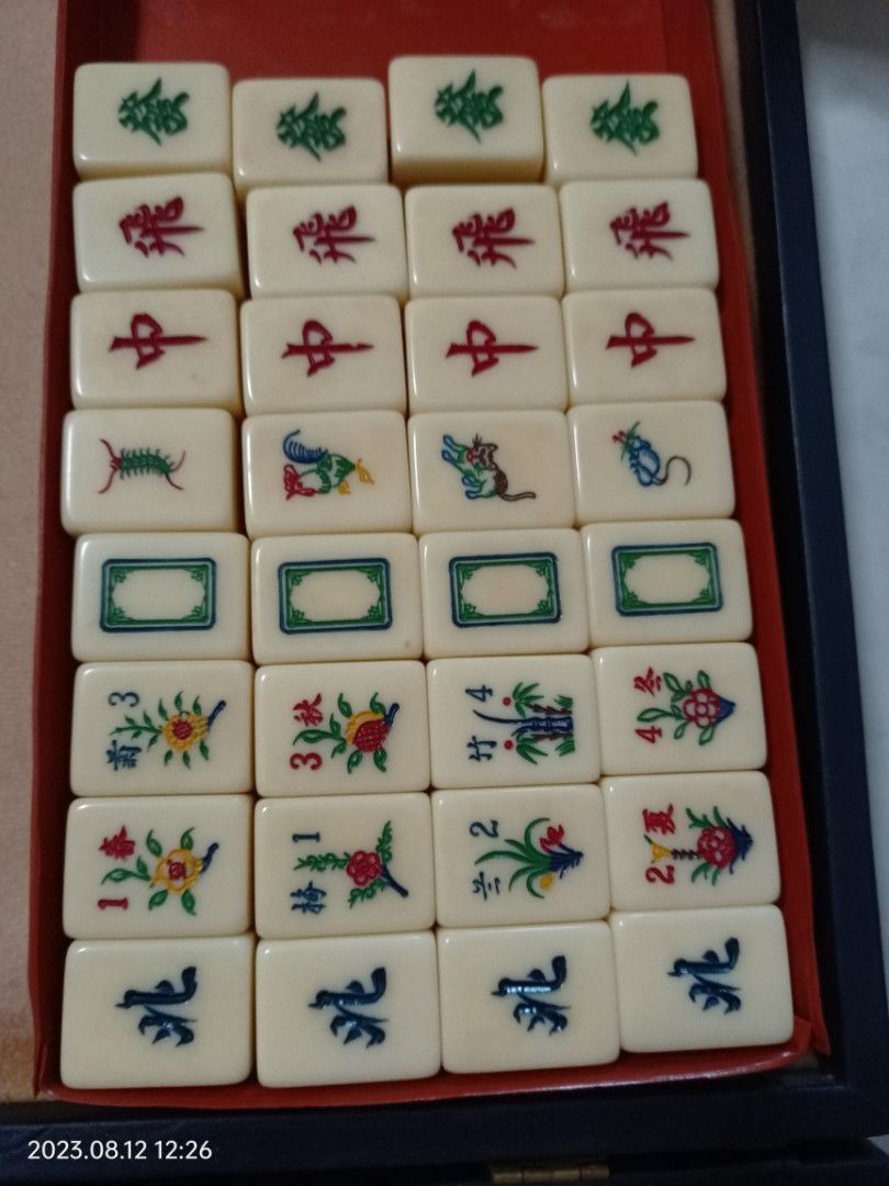 Mahjong Set yellow set, Hobbies & Toys, Toys & Games on Carousell