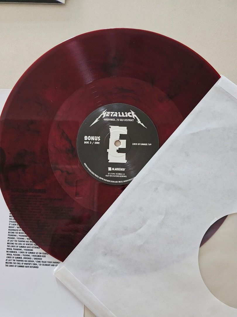 Reduced - Metallica Boxset Hardwire to self destruct Limited edition, coloured vinyl, 3 LP plus ...