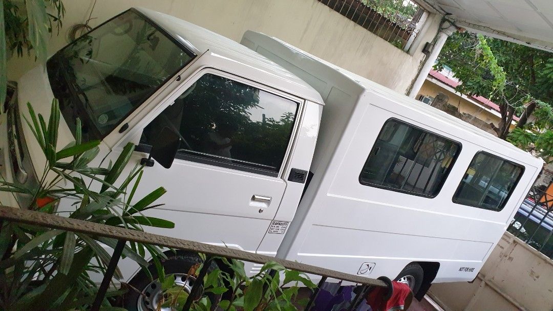 Mitsubishi L300 FB Van Manual on Carousell