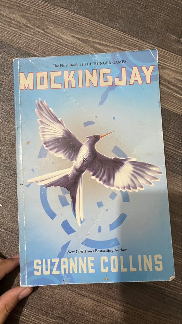 Mockingjay by Suzanne Collins, Hobbies & Toys, Books & Magazines ...