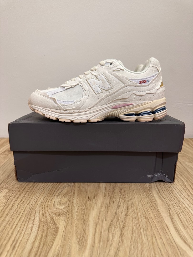 New Balance M2002RDC, Men's Fashion, Footwear, Sneakers on Carousell
