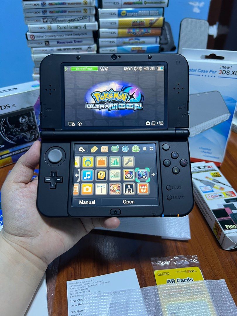 New Nintendo 3DS XL Solgaleo Lunala Black Edition (IPS Top Screen, Rarely Used, US Version & Non ...