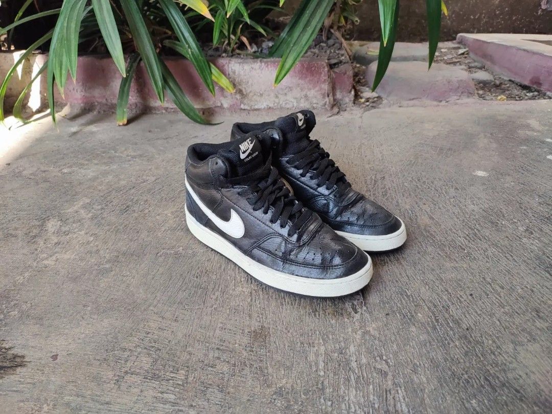 Nike court vision mid black, Fesyen Pria, Sepatu , Sneakers di Carousell