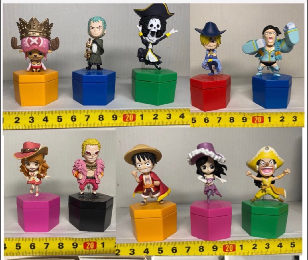 One piece set of 10 figures with base stamps. Sanji Luffy chopper ...