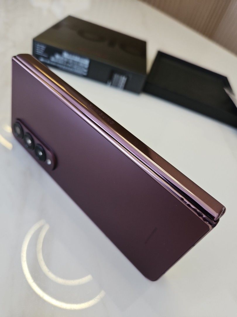 Samsung Galaxy Z Fold 4 Burgundy (Exclusive Color), Mobile Phones ...