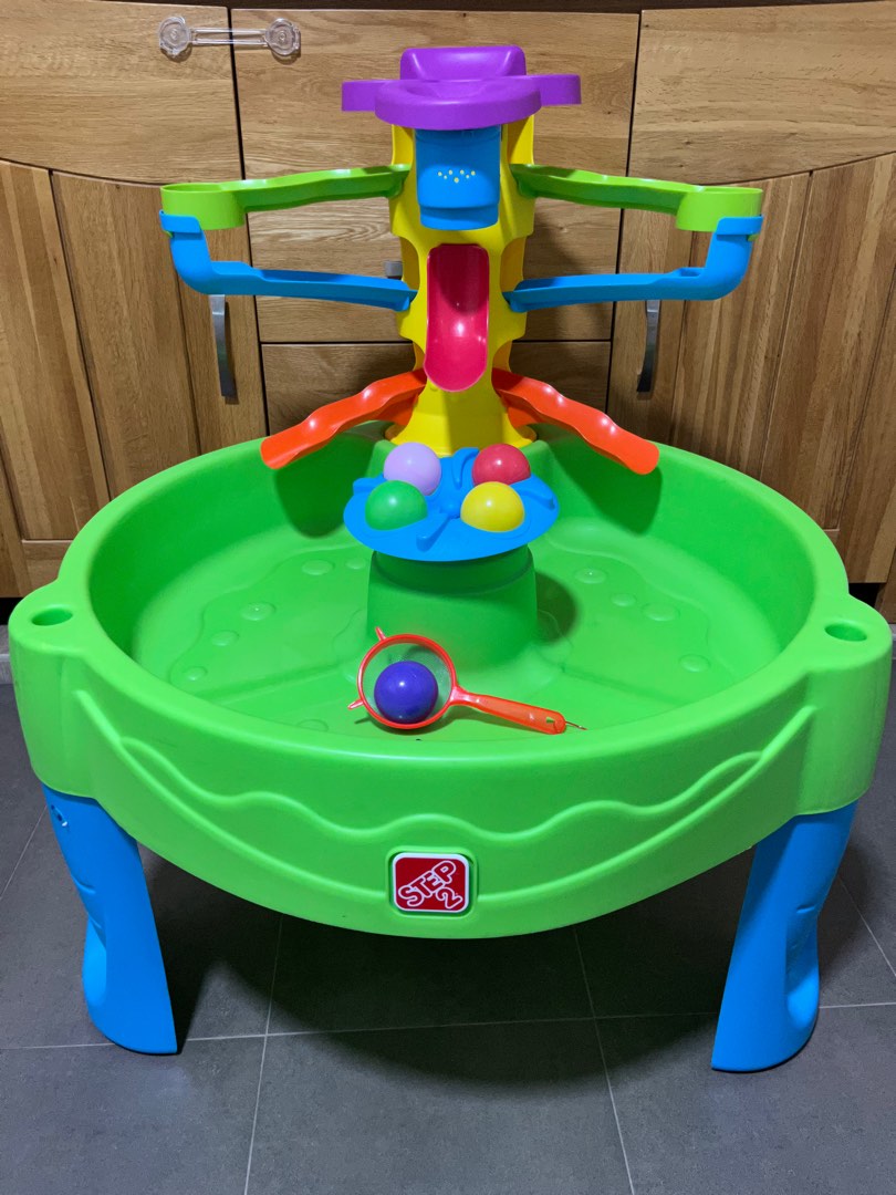 Step 2 Busy Ball Play Water Table, Babies & Kids, Infant Playtime on ...