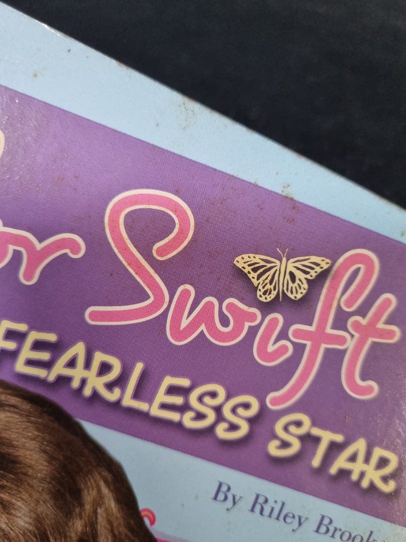 Taylor Swift Book - Fearless Star by Riley Brooks, Hobbies & Toys ...