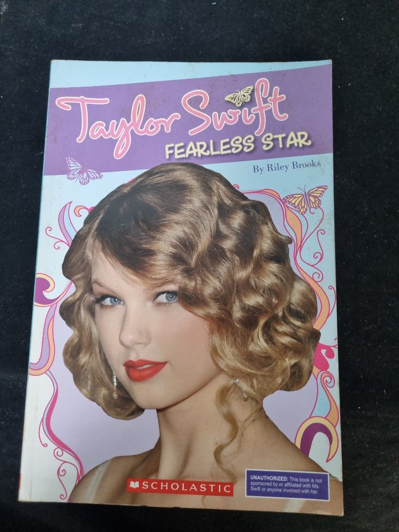 Taylor Swift Book - Fearless Star by Riley Brooks, Hobbies & Toys ...