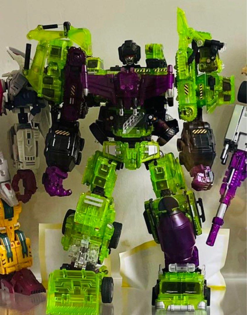 Transformers Limited Edition Generation Toy Devastator Green Shadow ...