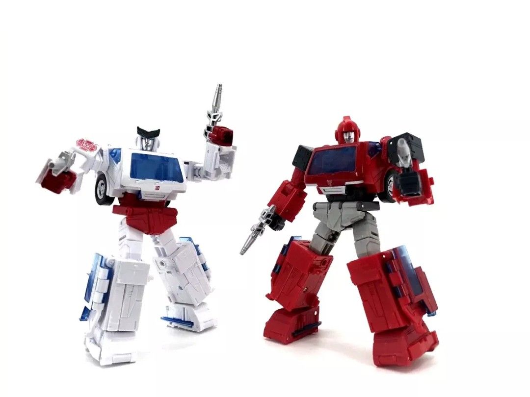 Transformers Studio Series SS 86 G1 Ironhide Ratchet Brawn, Hobbies ...