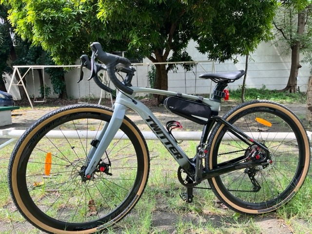 Twitter Gravel Bike Carbon Good as New on Carousell