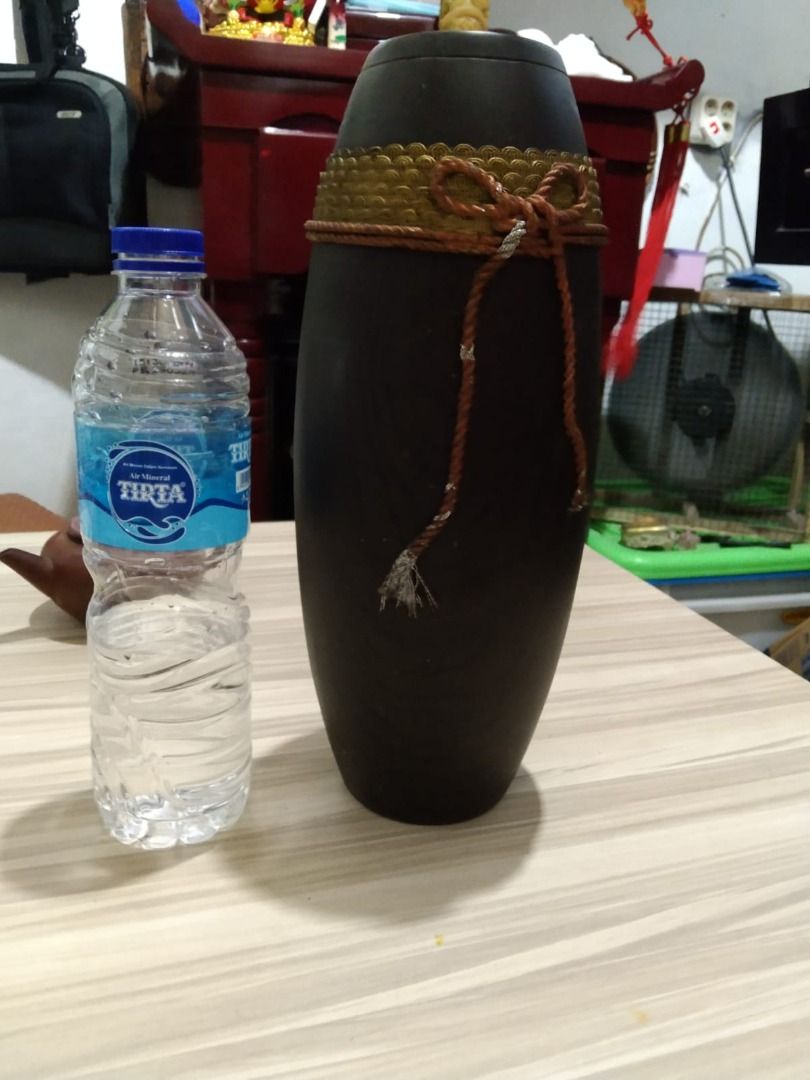 Vas Bunga Motif Gentong Kuno Jadul Antik, Antik, Pajangan di Carousell