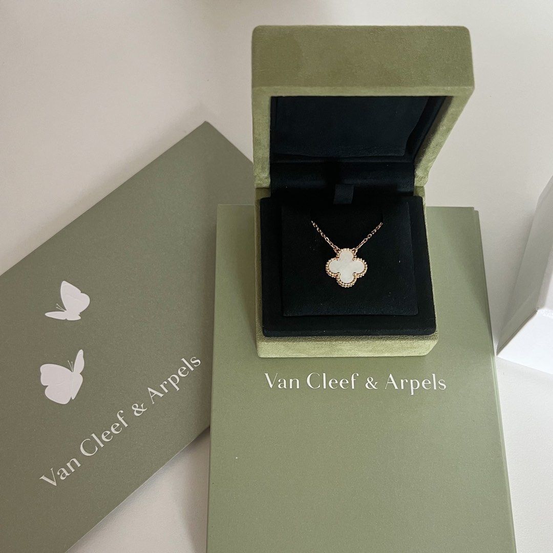 VCA Van Cleef & Arpels Vintage Alhambra White Mother of Pearl Necklace ...