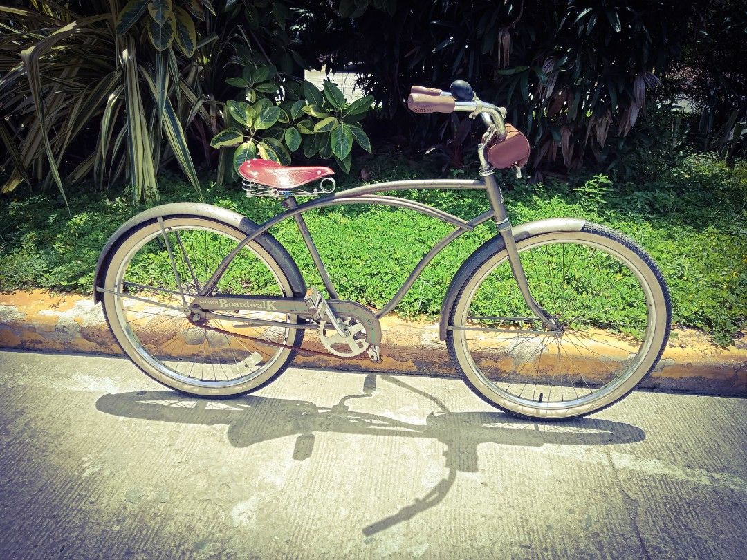 Vintage Cruiser Bike, Hobbies & Toys, Memorabilia & Collectibles ...