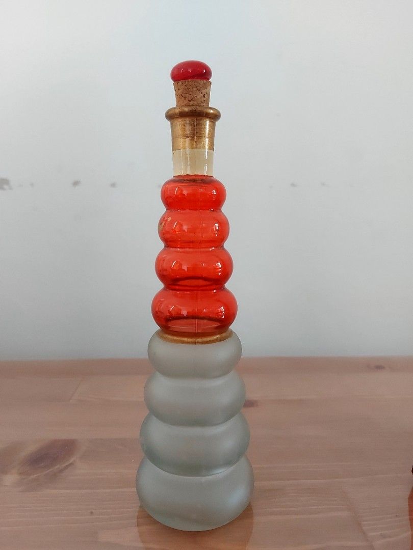 Vintage gaomi bottle, Antik, Furnitur di Carousell