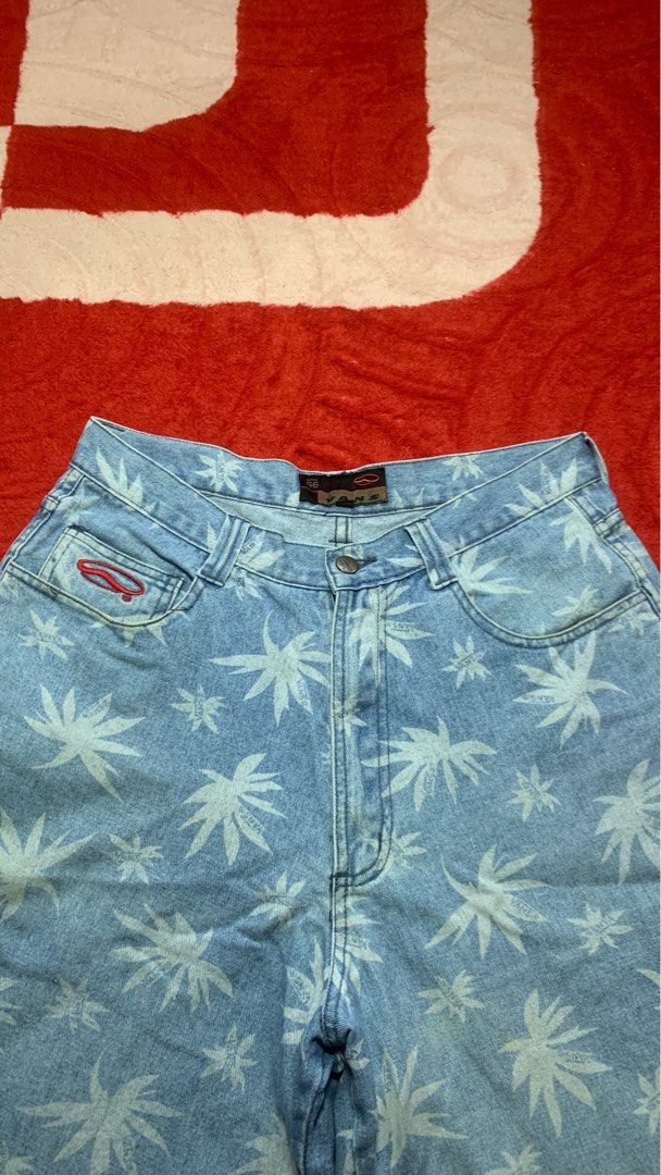 Vtg Rare Vans Fullprint Weed Jorts, Men's Fashion, Bottoms, Shorts on ...