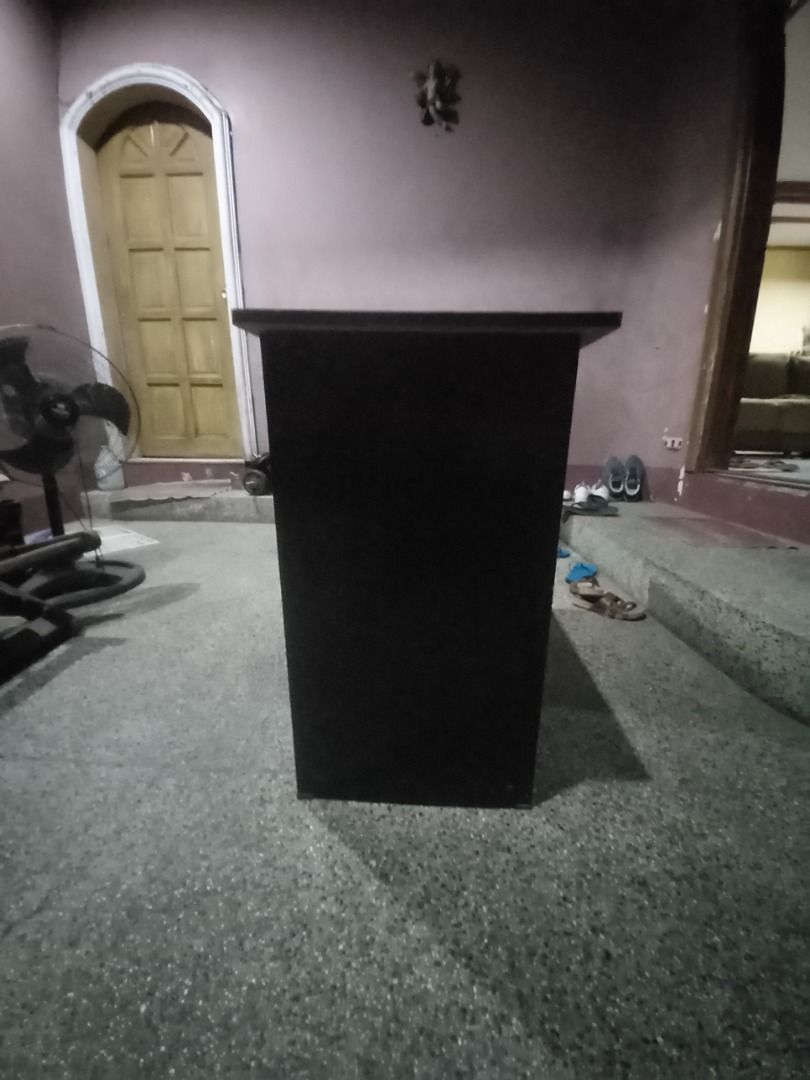 2nd hand computer table, Furniture & Home Living, Furniture, Tables ...