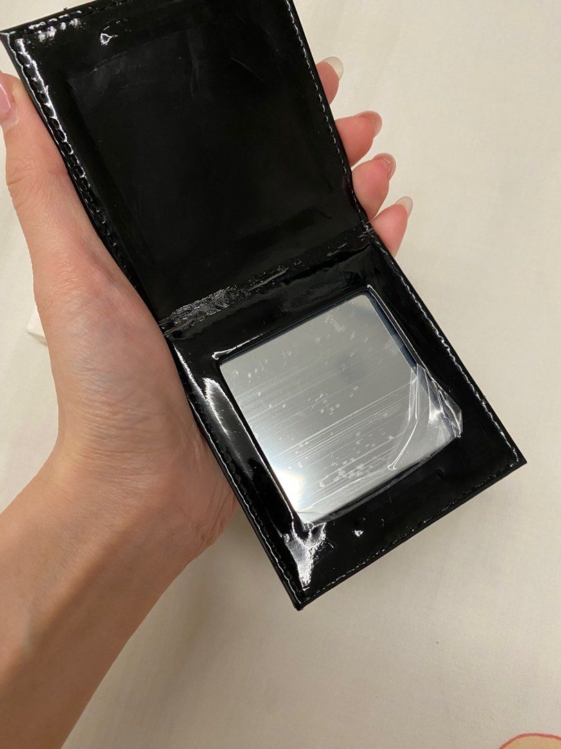 Aigner Pocket Mirror, Women's Fashion, Jewelry & Organisers, Accessory ...