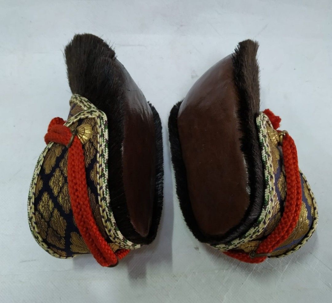Antique Kegutsu shoes yoroi Kabuto Armor Samurai from japan, Hobbies ...