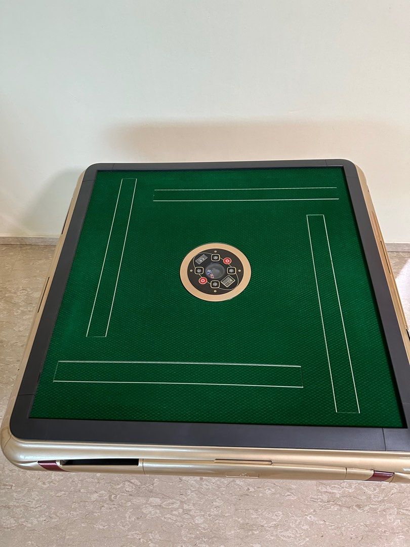 Auto mahjong table, Hobbies & Toys, Toys & Games on Carousell