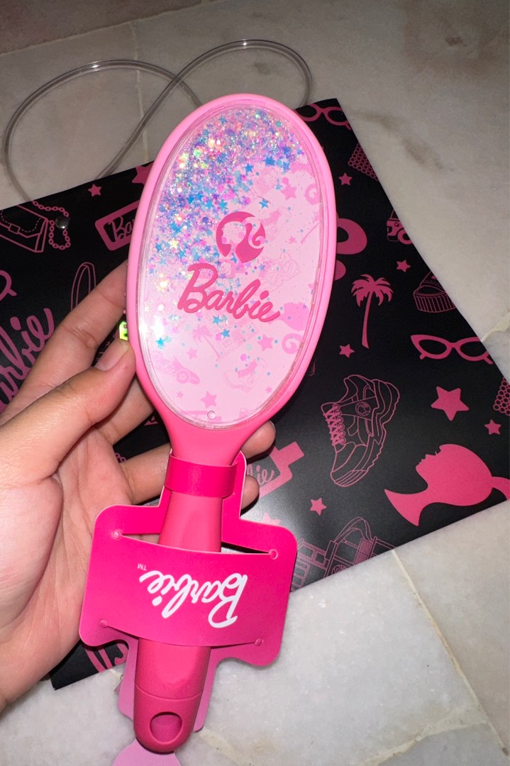 Barbie x Miniso hair comb, Beauty & Personal Care, Hair on Carousell
