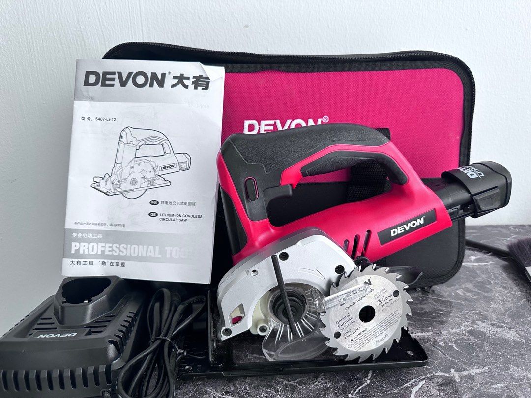 Battery powered Circular saw, Furniture & Home Living, Home Improvement ...