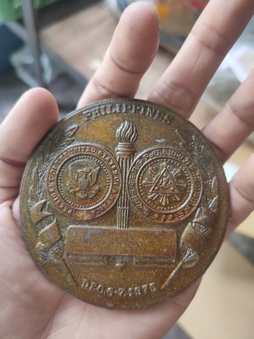 Big medal, Hobbies & Toys, Memorabilia & Collectibles, Currency on ...