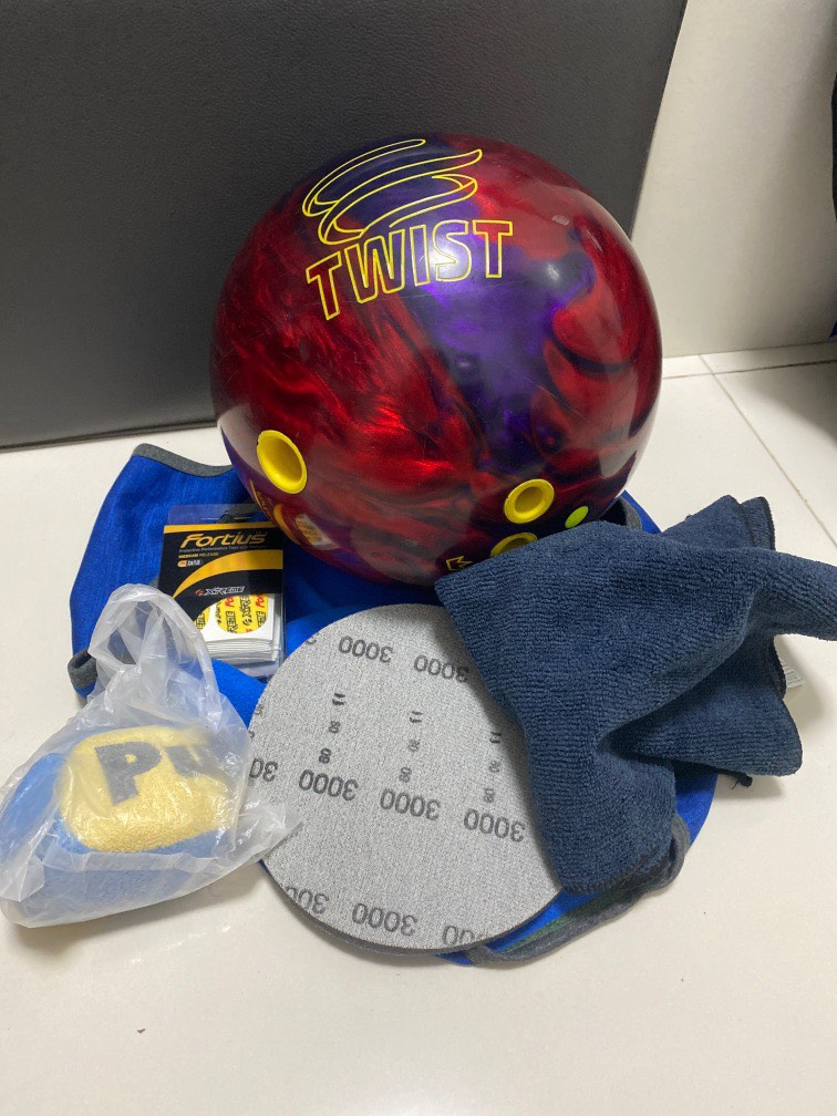 Bowling ball (8Lbs) full set, Sports Equipment, Sports & Games ...