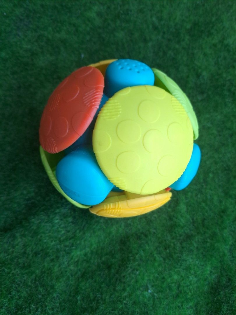 Bright Starts Wobble Bobble Activity Ball Toy, Ages 3 Months+, Hobbies ...