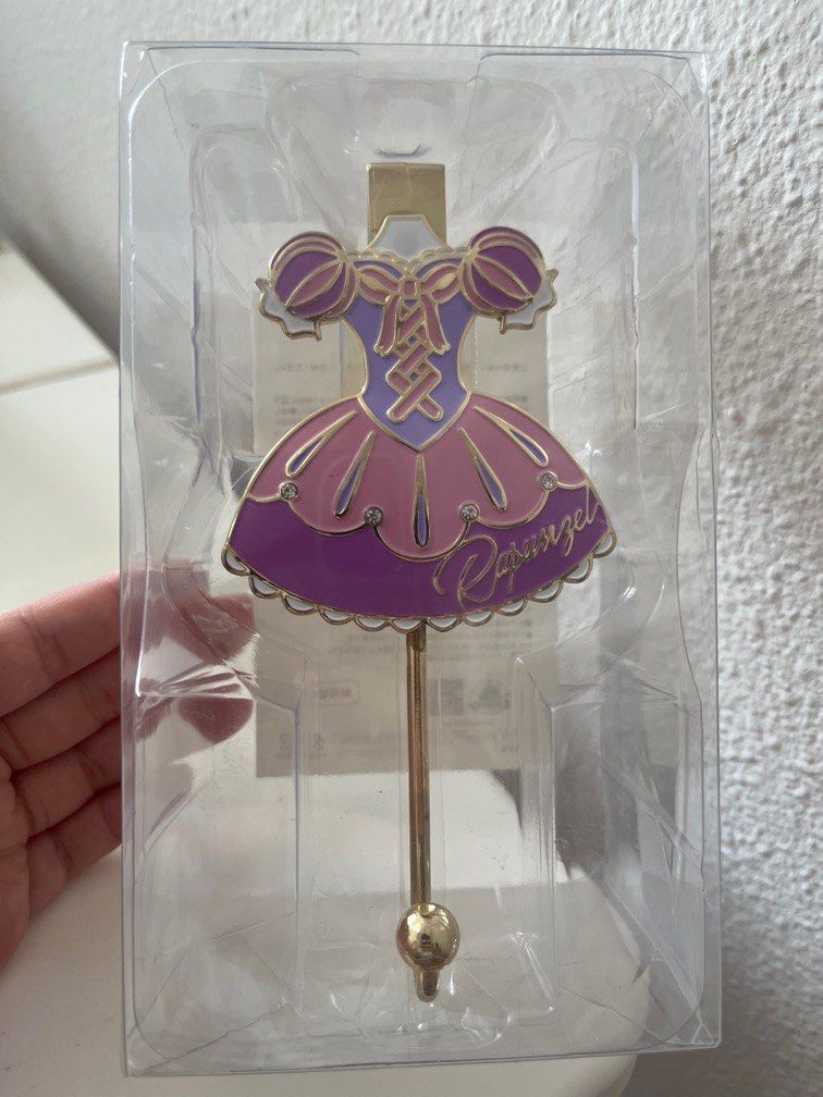 Clothes hanger rapunzel, Furniture & Home Living, Home Improvement ...