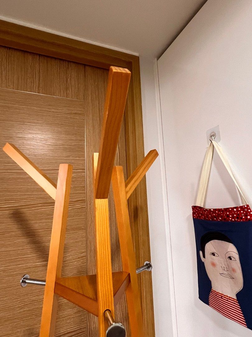 Corner triangle Clothes hanger hanging com display rack rack wooden ...