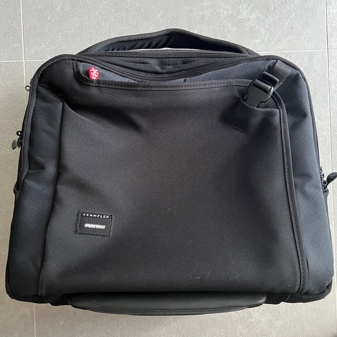 Crumpler Dry Red No.9 Laptop Briefcase on Wheels, Computers & Tech ...